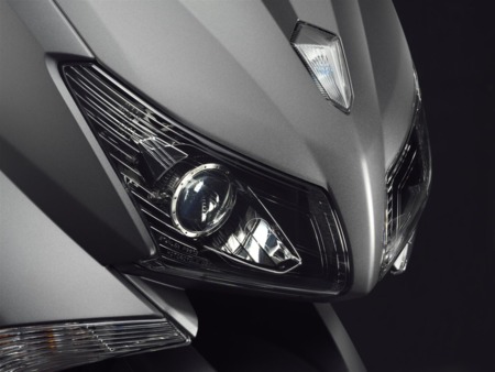 Yamaha T-Max 2012, la reina que se renueva lo justo