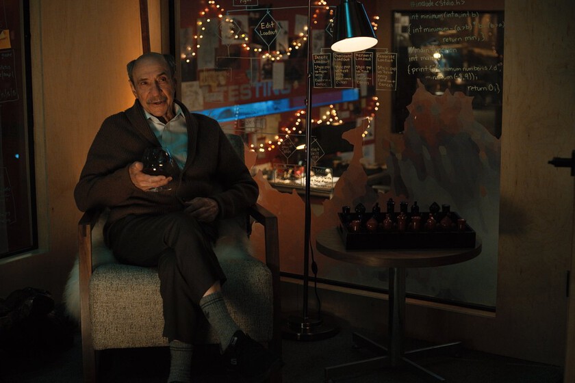 Apple despide al actor F. Murray Abraham de la gran comedia 'Mythic ...