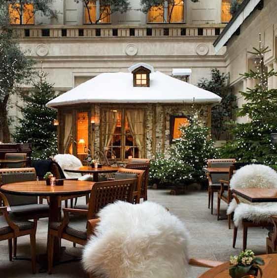 El hotel Park Hyatt de París recrea un chalet suizo en su terraza ...