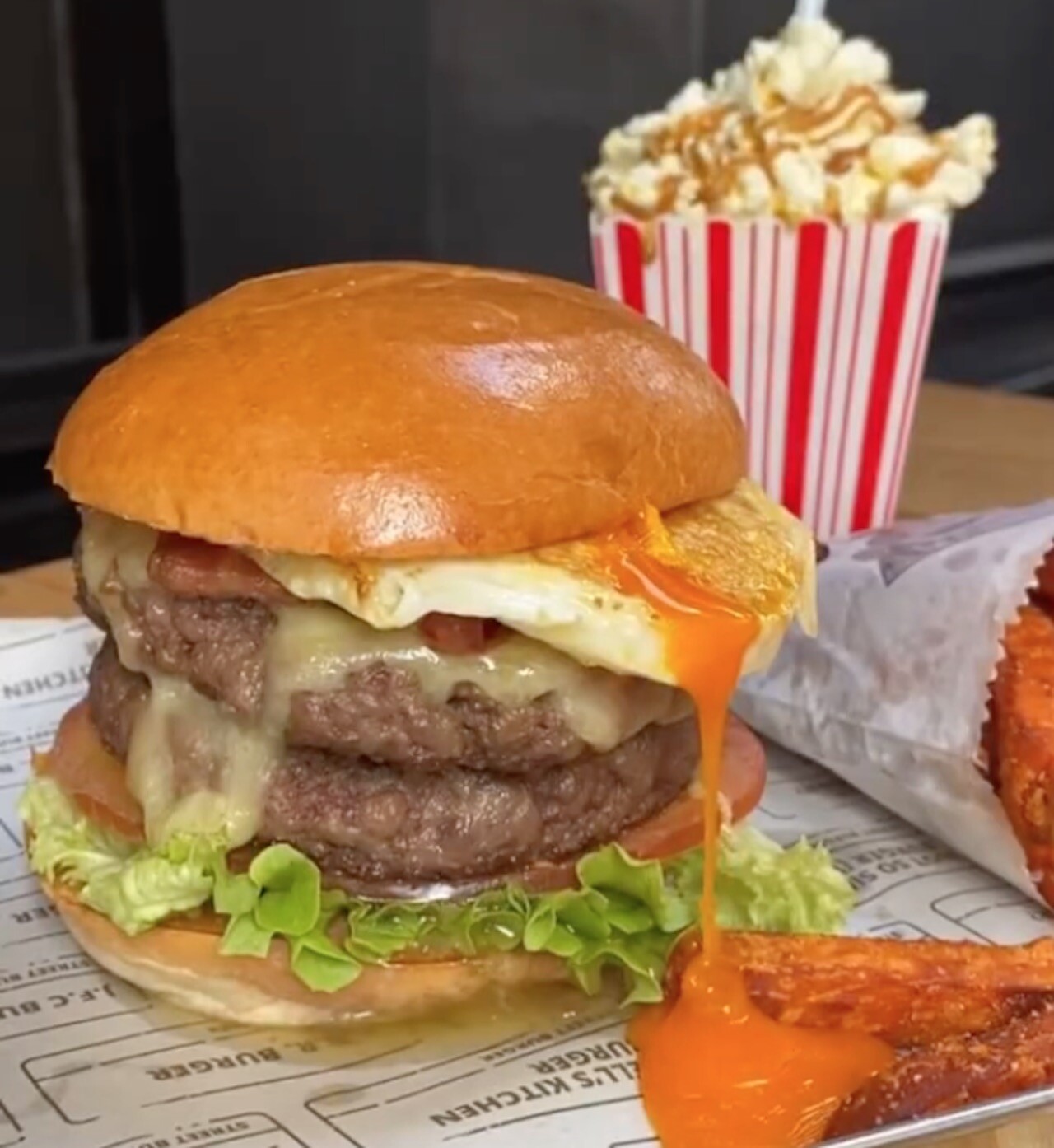 El chef Gordon Ramsay abre en Chicago su nuevo restaurante de hamburguesas