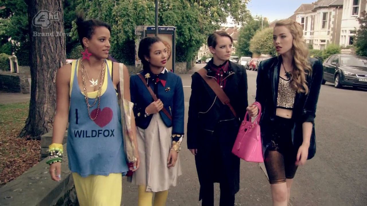 Es el décimo aniversario de Skins y nos vemos en la obligación de ...