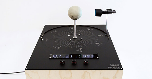 Otro proyecto con Arduino, mostrar las fases de la luna