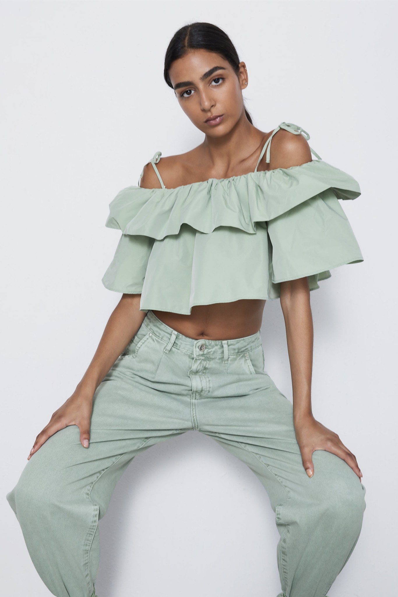 11 tops de la nueva colección de Zara perfectos para lo que queda de ...