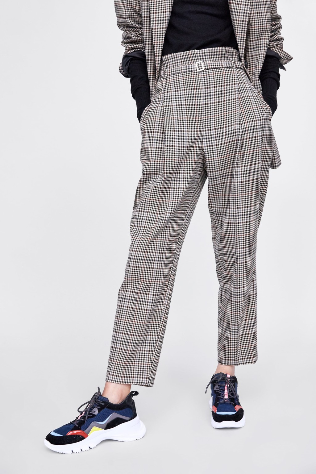 Zara tiene los pantalones perfectos para estar mona 24 horas al día
