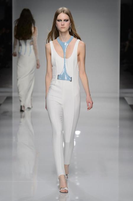 El sexy más ácido lo firma Versace Atelier Primavera-Verano 2016