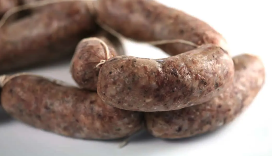 Qué es la butifarra, el tradicional embutido de Cataluña