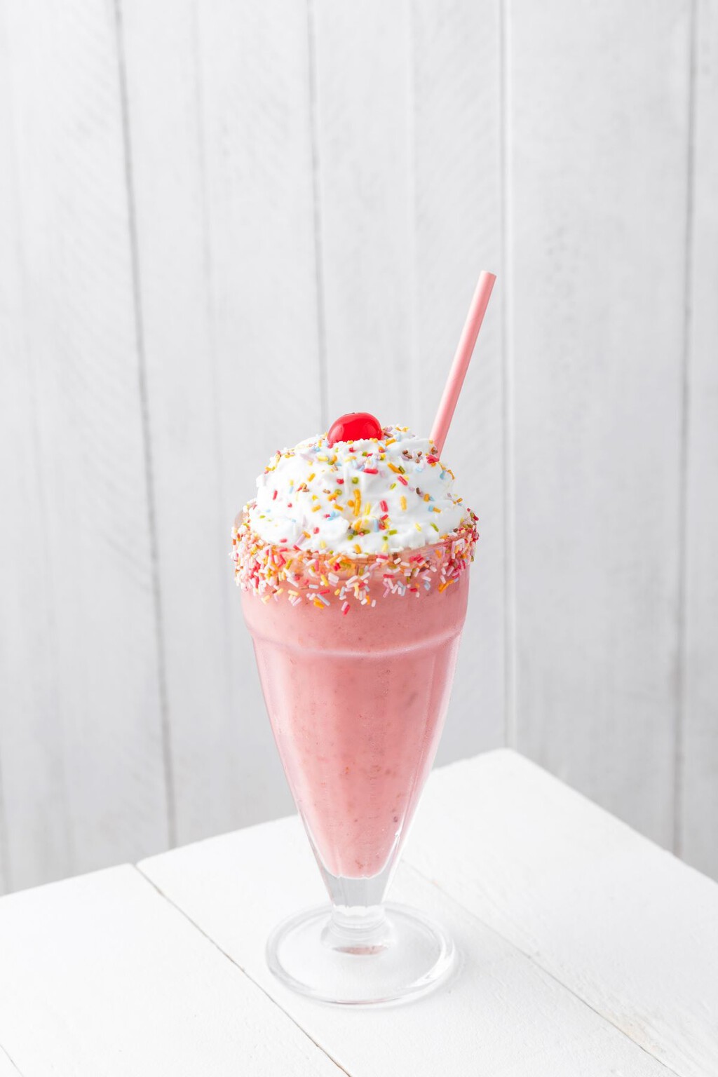 Cómo hacer una malteada 'Barbie' de cheesecake de fresa, súper rica y ...