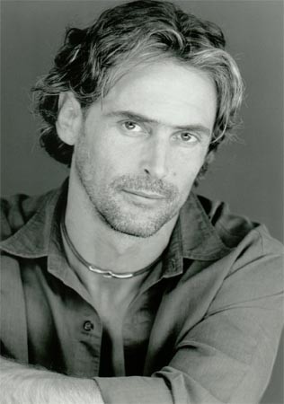 Estreno simultáneo en salas e Internet de ‘Catarsis’, de Ángel ...