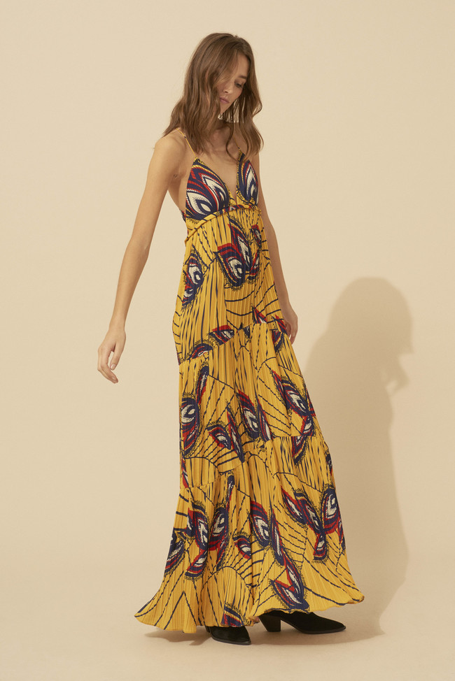 Vestidos, shorts, monos y bañadores son las prendas perfectas para una ...