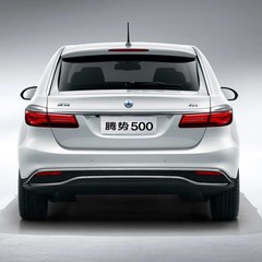 El nuevo coche eléctrico de Daimler y BYD se llama Denza 500... pero es ...