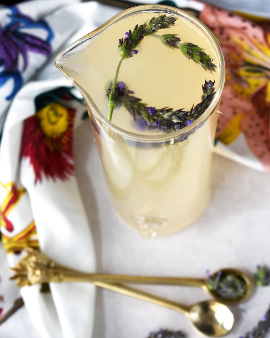 Cinco recetas de bebidas con lavanda para sorprender a todos tus sentidos