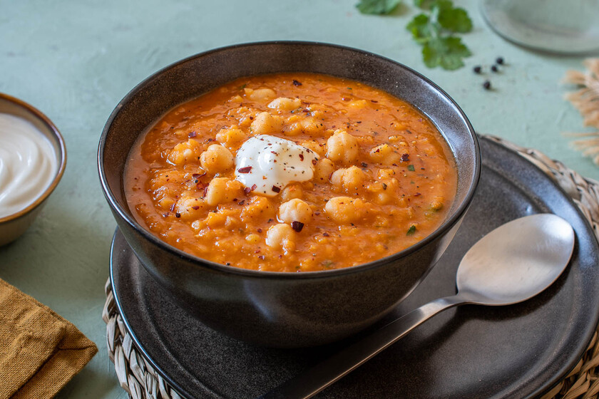 Sopa de garbanzos, receta de cocina fácil, sencilla y deliciosa