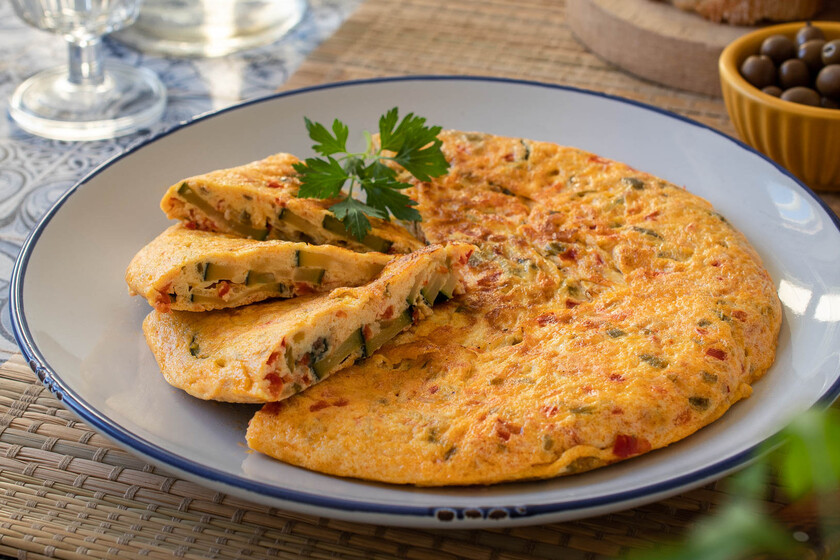 Tortilla de verduras, receta de cocina fácil, sencilla y deliciosa