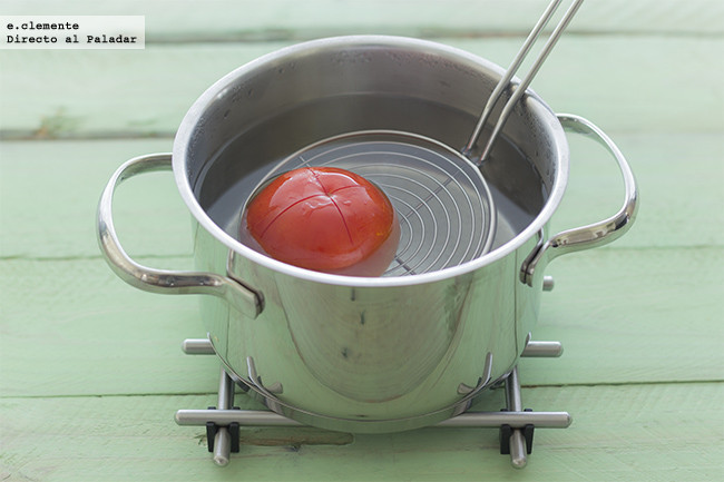 Cómo preparar fácilmente los tomates para hacer conservas caseras