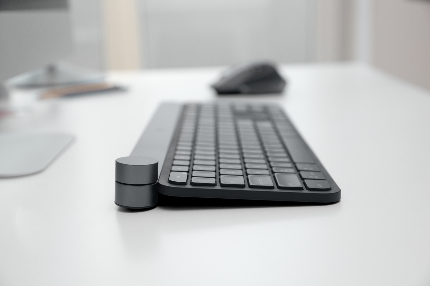 Logitech Craft: el teclado con dial pensado para los amantes de Photoshop