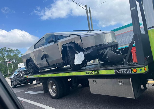 Así quedó un Sentra al chocar con una Tesla Cybertruck: la pick-up es ...