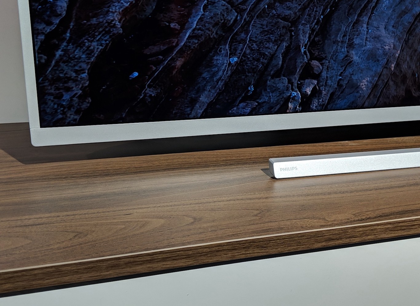 Philips The One TV: opiniones tras primera toma de contacto. Vídeo y fotos.