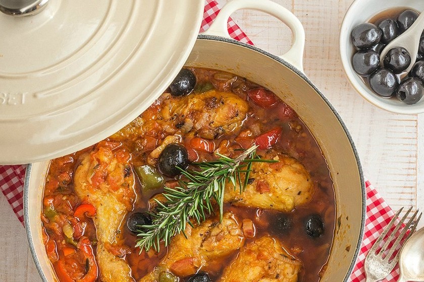 Pollo al romero con aceitunas negras y alcaparras. Receta de cocina ...