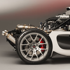 El Ultima RS 2019 es una bestia con motor V8 de hasta 1.200 CV, un peso ...