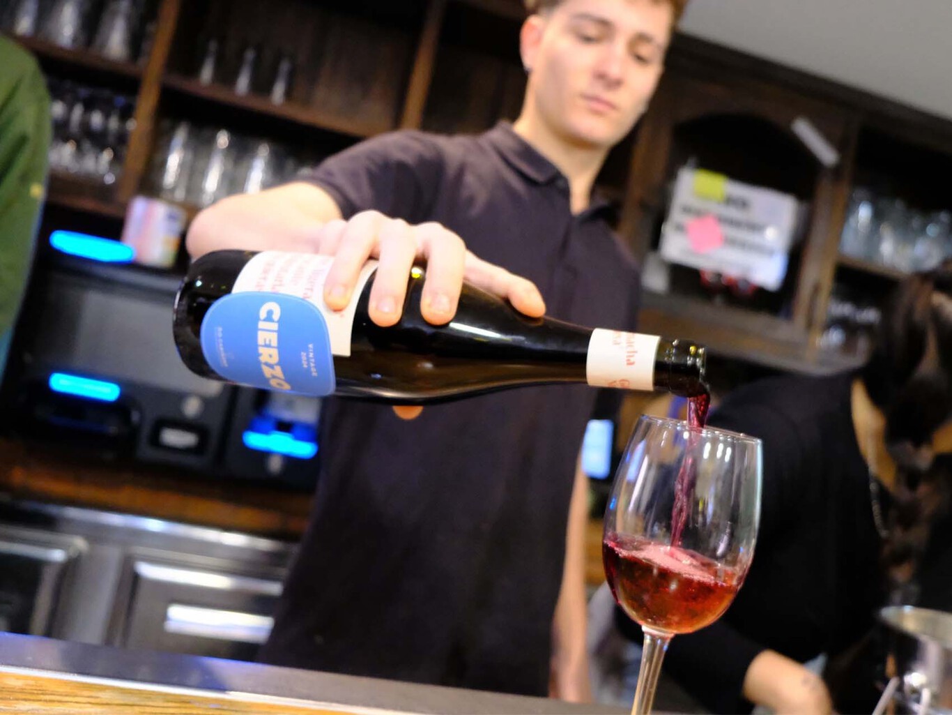 No es francés, es aragonés: los vinos tintos con poco alcohol al estilo ...