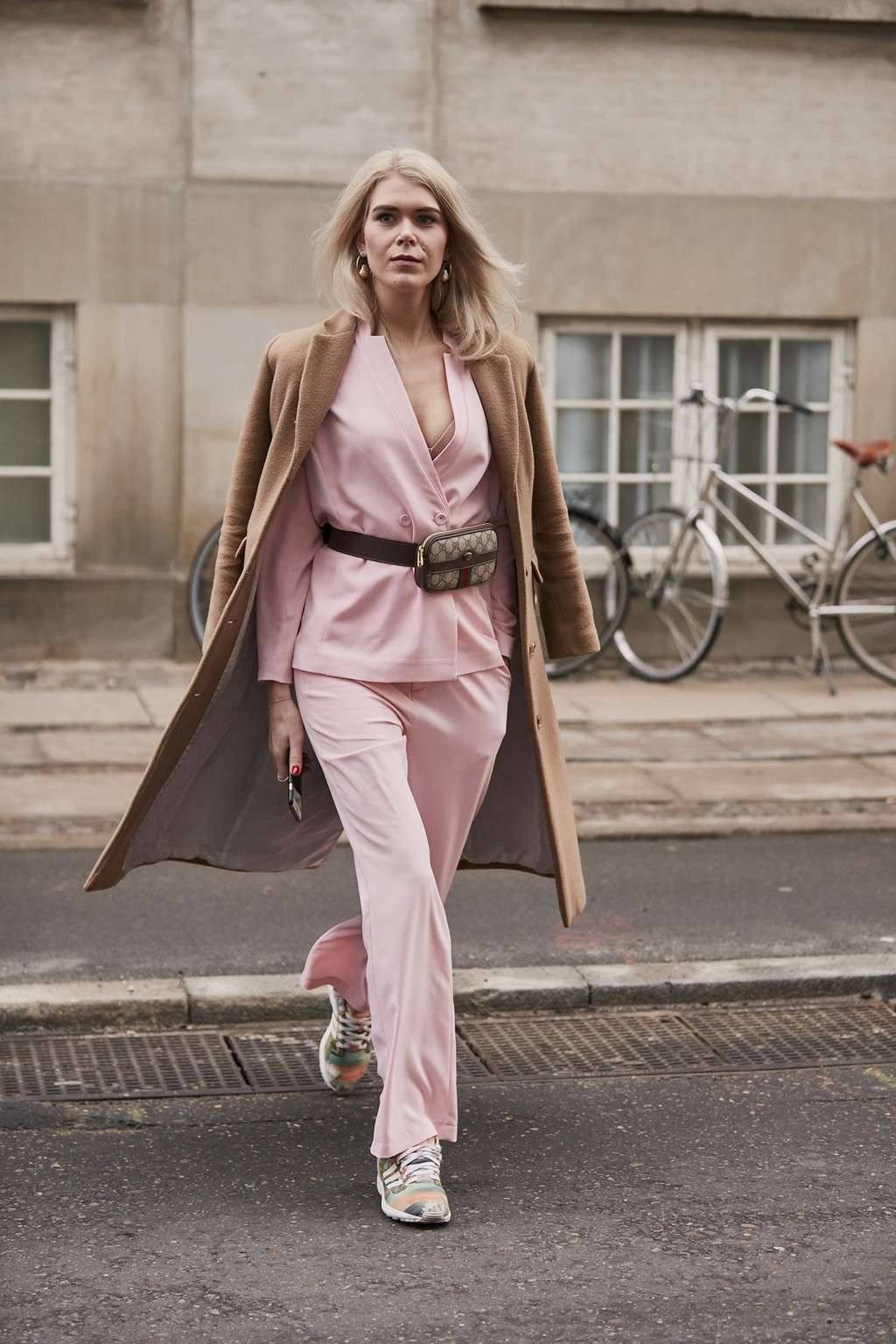 Abrigo capa mujer: cómo lucir capas en otoño e invierno, cómo combinar ...