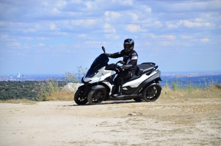 Quadro4, así es la curiosa experiencia de conducir el único scooter de ...