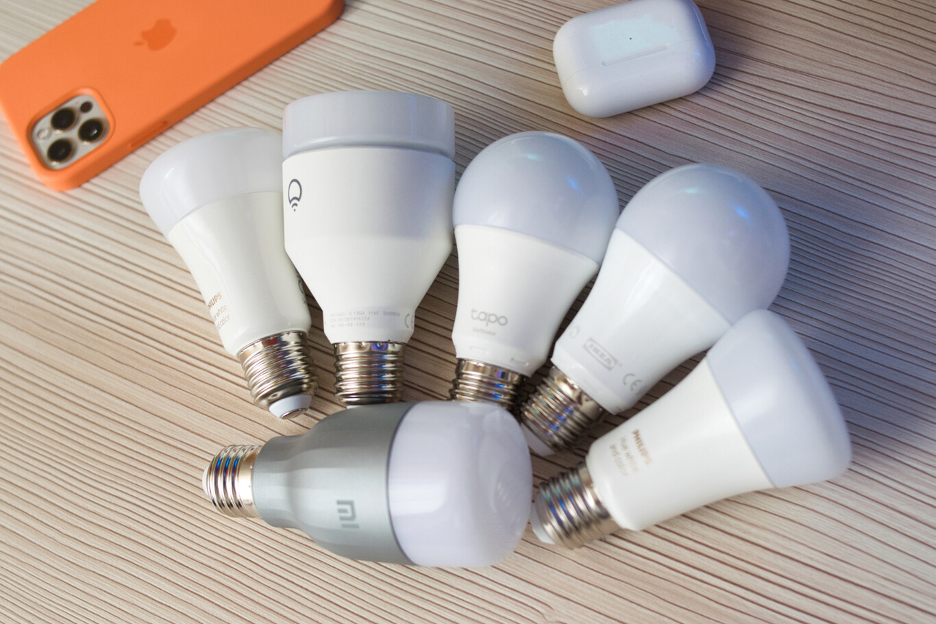 Las mejores bombillas inteligentes (2021): guía de compra y comparativa ...