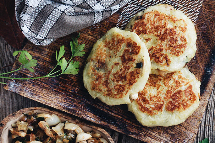 Pastelitos de papa rellenos de hongos. Receta fácil