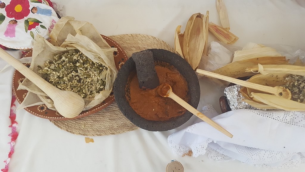 Escamoles, la mantequilla prehispanica de Mexico. Historia y como se ...