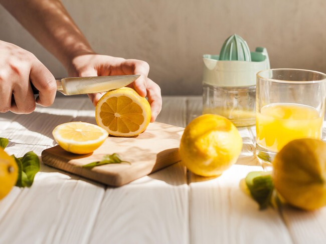 Zumo de limón: propiedades, beneficios, valor nutricional y recetas ...