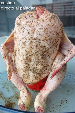 Pollo asado sentado a la cerveza. La mejor receta de pollo asado