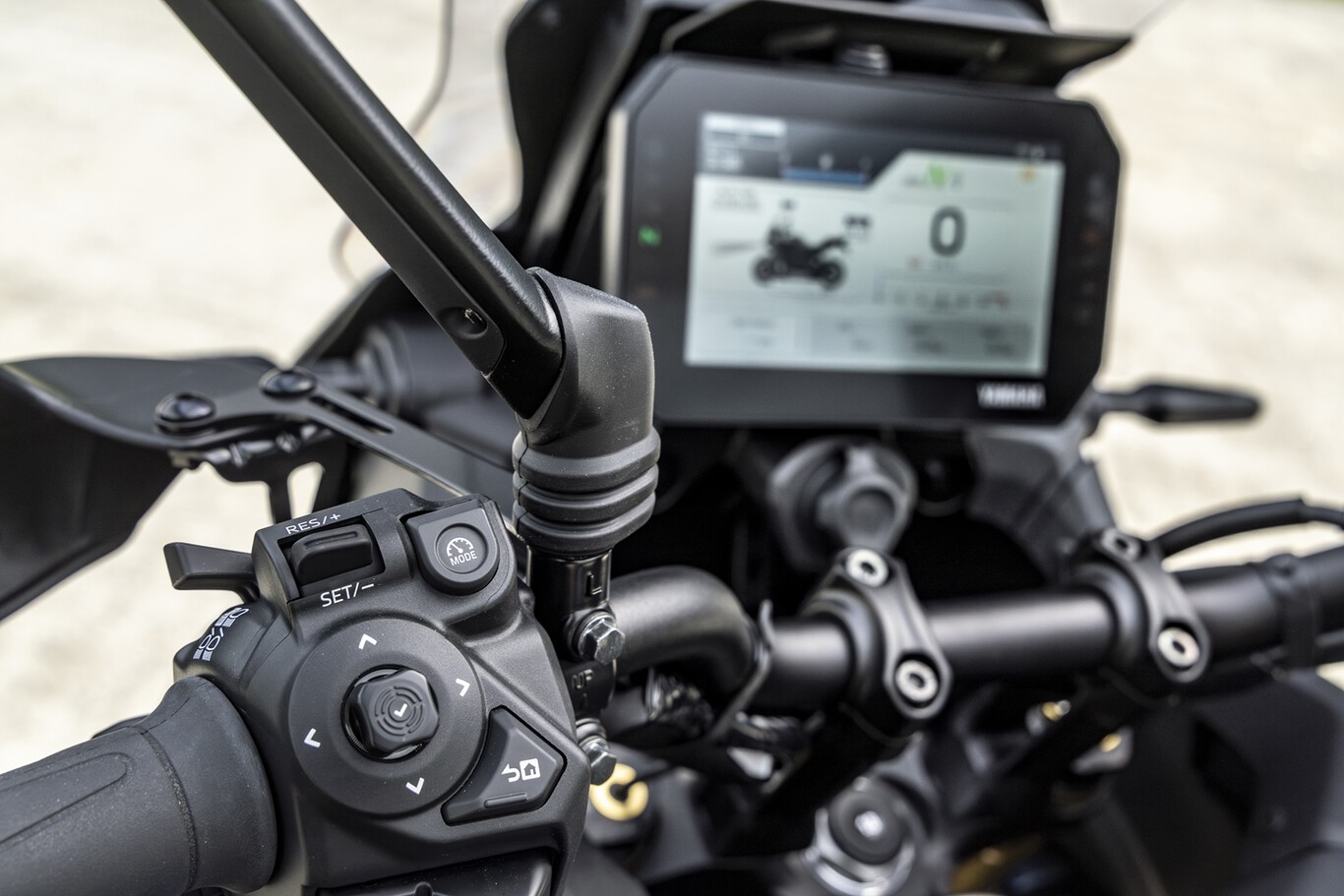 Probamos la Yamaha Tracer 9 GT+: el truco japonés para viajar mejor en moto no es más potencia ...