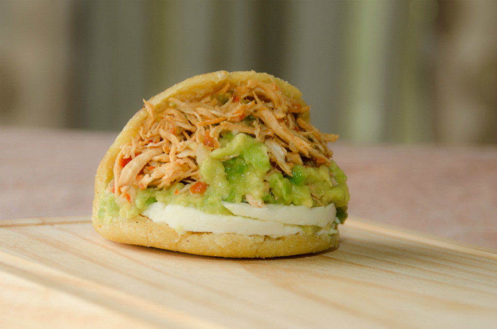 Cómo hacer arepas, la receta más fácil, casera y tradicional de ...