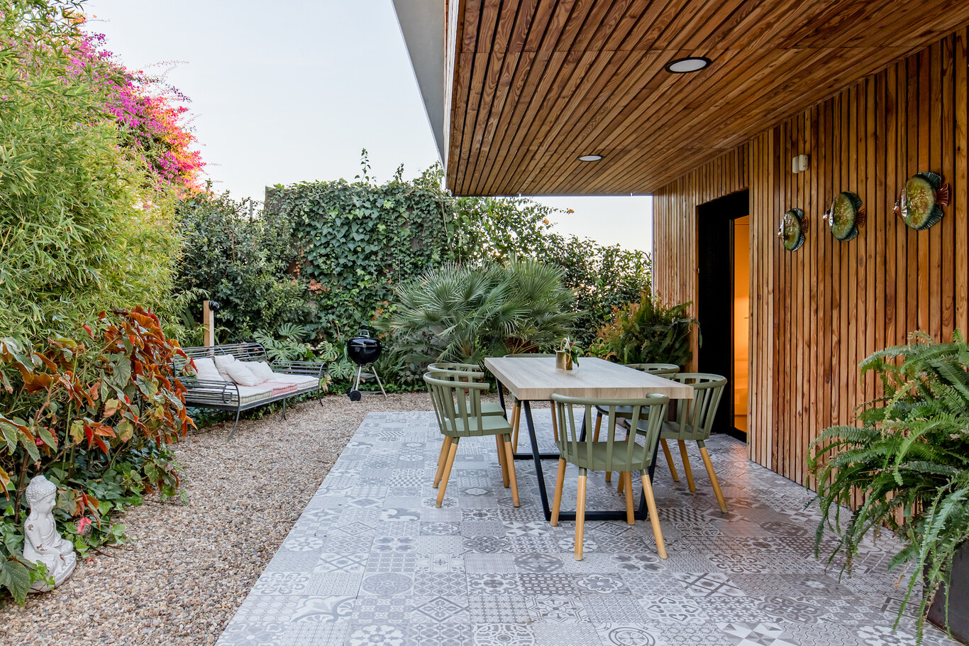 10 inspiradoras terrazas en Airbnb para estrenar la primavera y ...