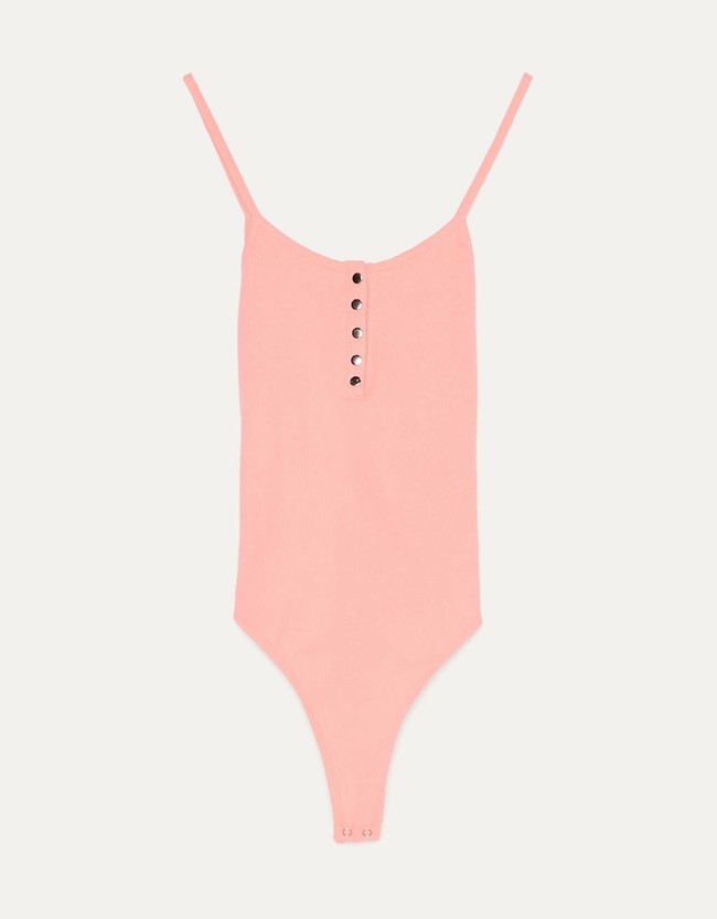 13 bodies cómodos que podrían funcionar como prenda de estar por casa ...