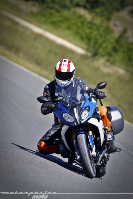 BMW R 1200 RS, prueba (valoración, galería y ficha técnica)