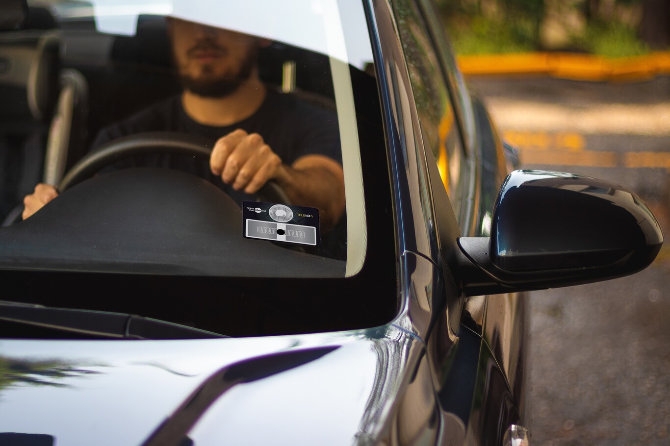 Drive Tag: este sticker con NFC y RFID permitirá que los autos paguen ...