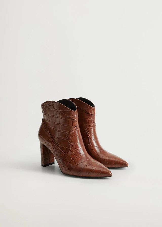 Mango tiene las botas y botines que se llevan esta temporada además de ...