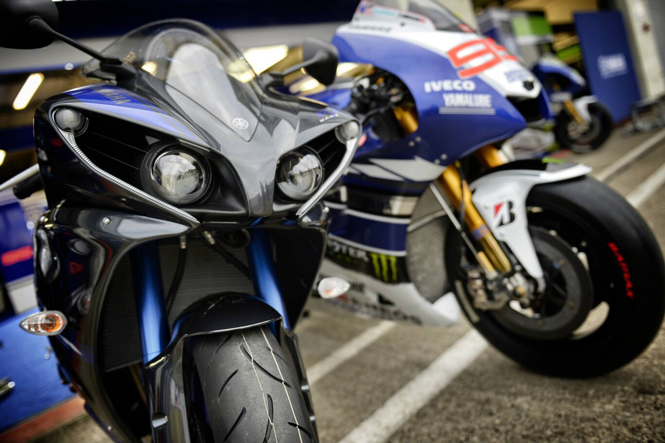 Adiós a la Yamaha R1. Japón ha decidido terminar con la moto que cambió ...