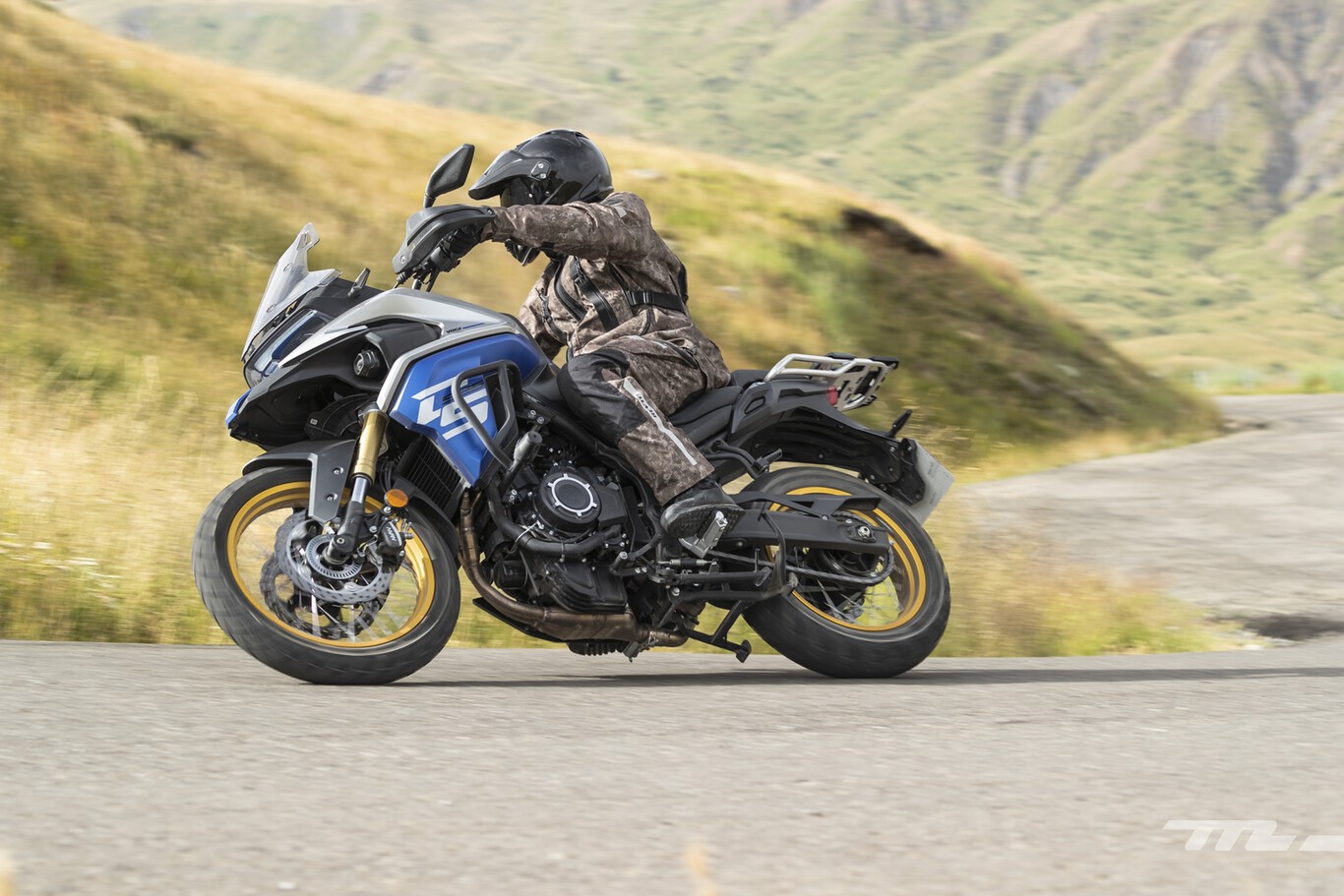 Probamos la Voge 525 DSX: trail sin complicaciones para el carnet A2 ...