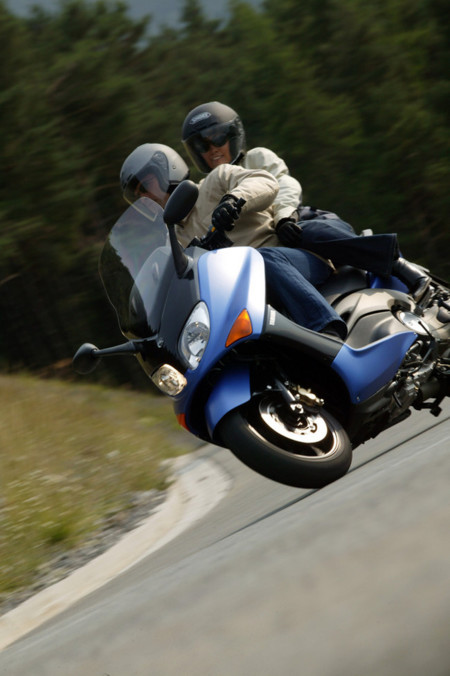 Yamaha T-Max 500 renovada para 2008