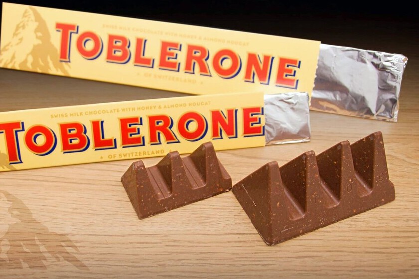 El vídeo que muestra que hemos estado comiendo mal el Toblerone toda la ...