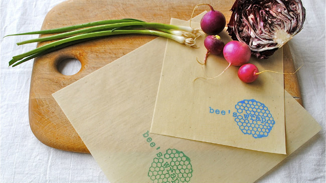 Envoltorios con cera de abeja para conservar alimentos de manera sostenible