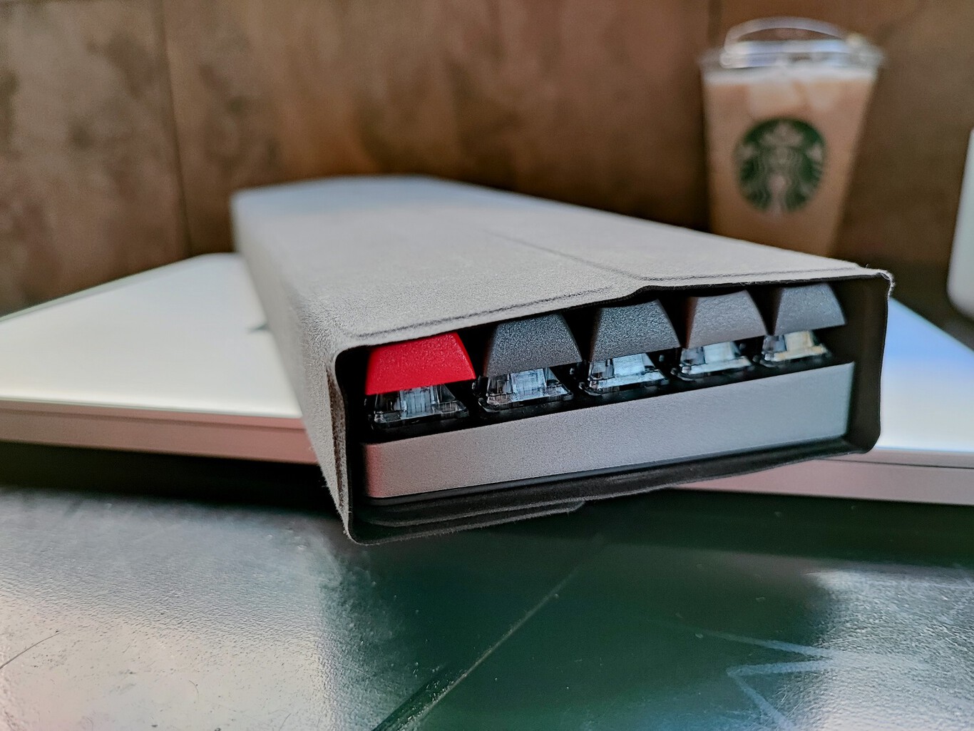 Epomaker NT68, lo hemos probado: un teclado mecánico Bluetooth y muy ...