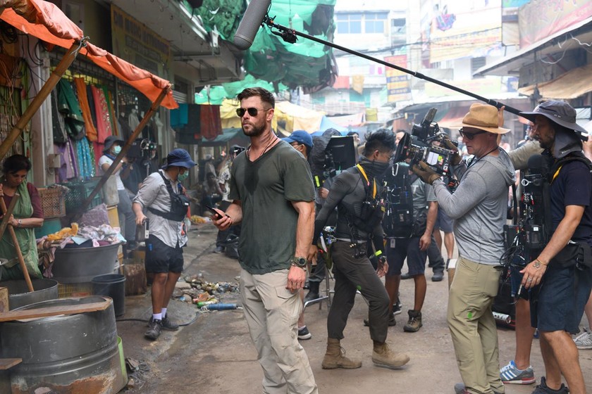 'Tyler Rake' y su espectacular plano secuencia falso: así se crearon ...