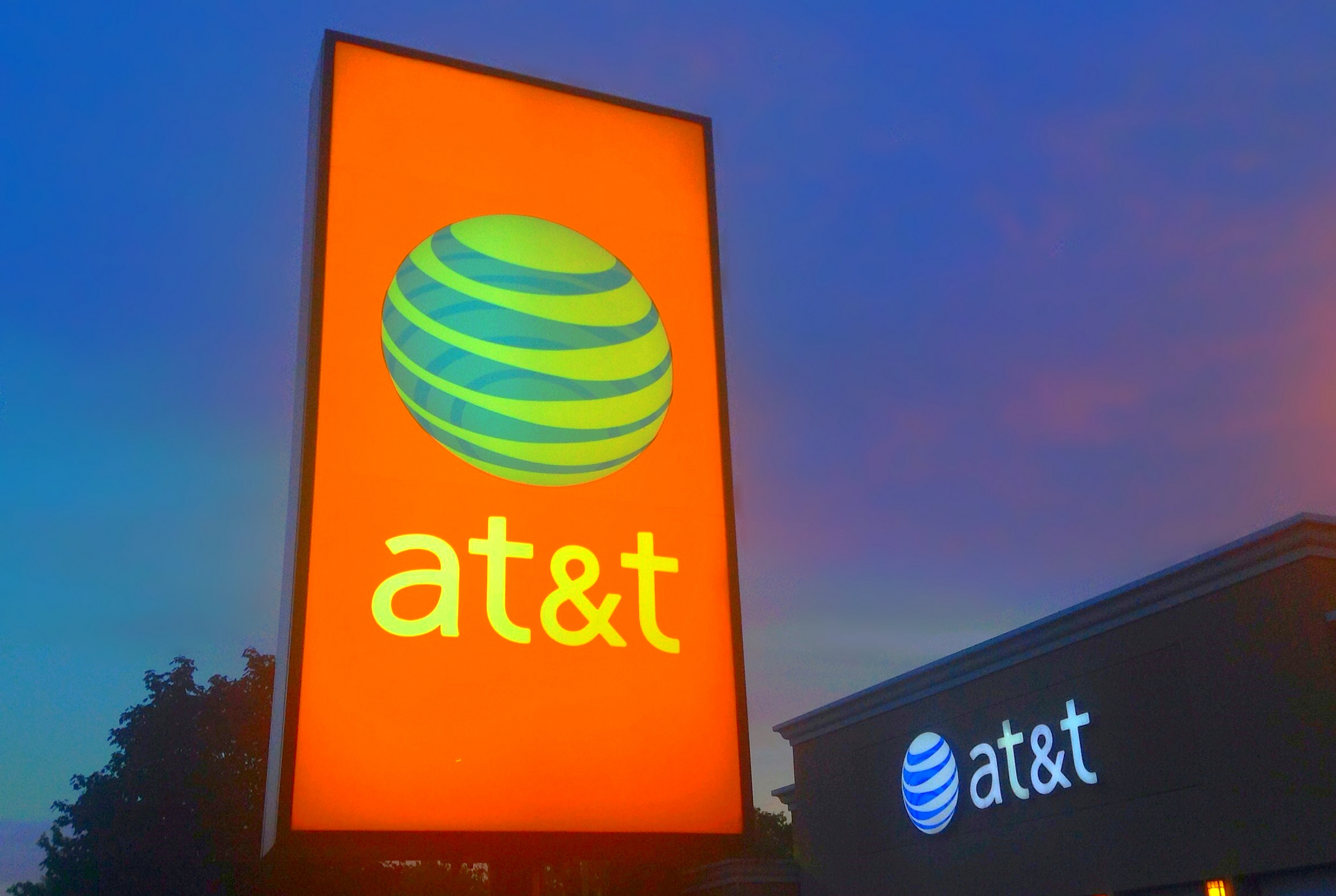 Se acaban las redes sociales ilimitadas en AT&T, ahora navegarás con ...