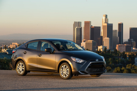 Scion iA: al Mazda2 le han crecido un maletero y el logo de Scion