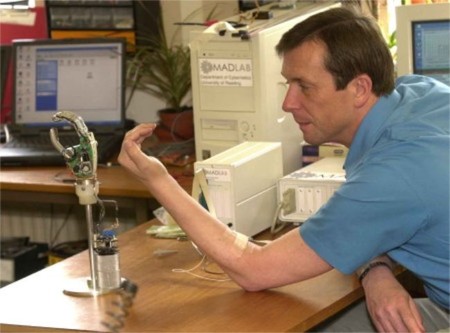 Cinco científicos que experimentaron con ellos mismos