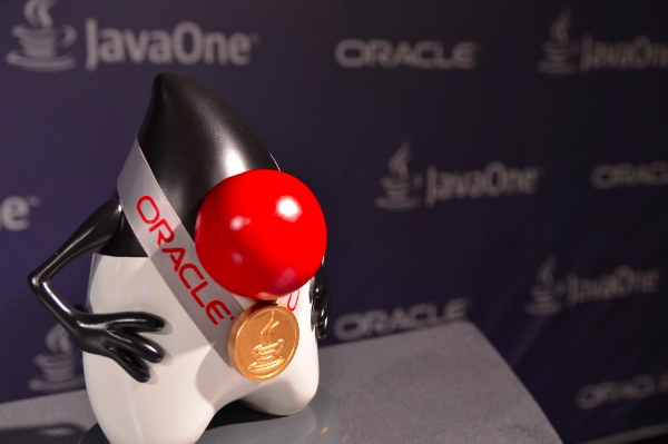 ¿Oracle se está cargando Java?