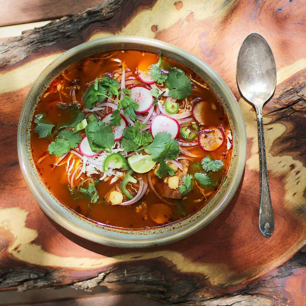 El tradicional pozole mexicano y sus variedades